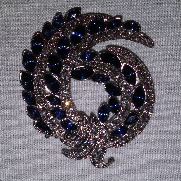 Vintage Avon Jewelry | Jewelry | Vintage 2th Anniversary Swirl Brooch ...